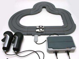 Takara Micro Slot Car Basic Set Review - The Gadgeteer