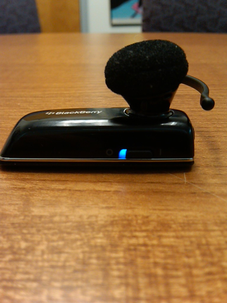 RIM Blackberry HS500 Bluetooth Headset Review - The Gadgeteer