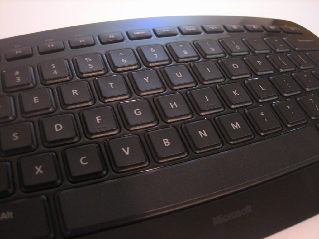 Microsoft Arc Keyboard Review - The Gadgeteer