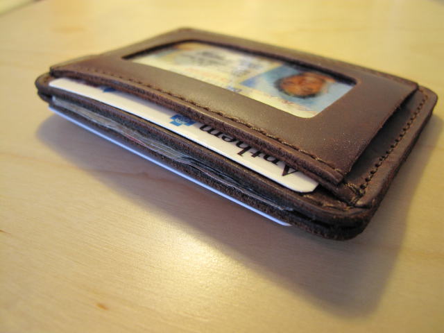 Saddleback Leather Co. Small Wallet Review - The Gadgeteer