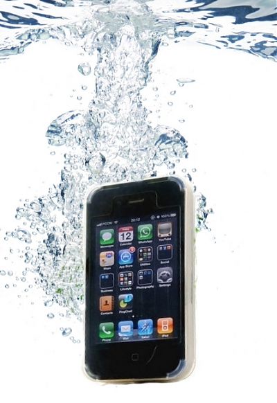 InnoPocket's Amphibian Case will let you use your iPhone 4 at the ...