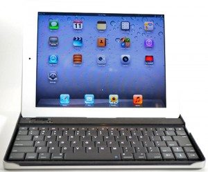 Cirago Aluminum Bluetooth Keyboard Case for New iPad and iPad 2 Review ...