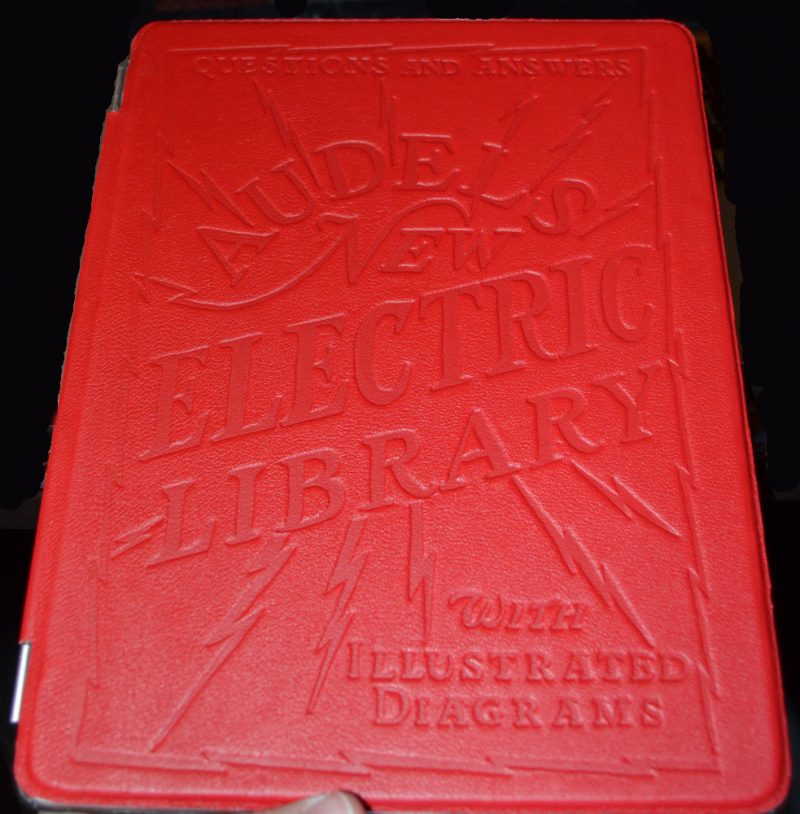 "Electric Library" Embossed iPad 2 and new iPad Smart Cover Review ...