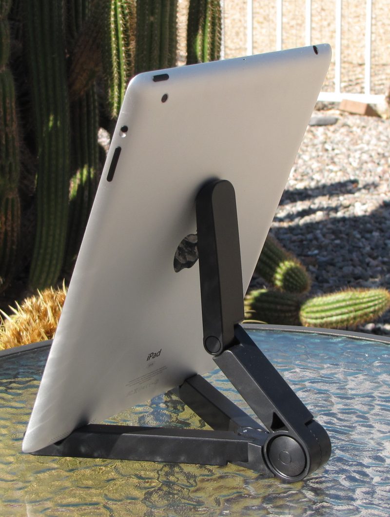 FocalPrice Portable Plastic Fold-UP Stand review - The Gadgeteer