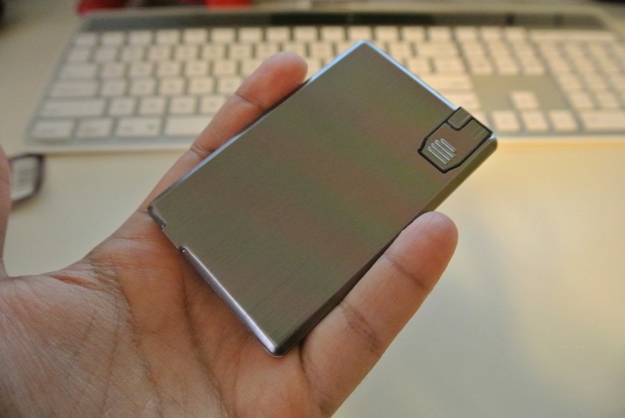 Super Slim Portable Battery with Flash Memory review - The Gadgeteer