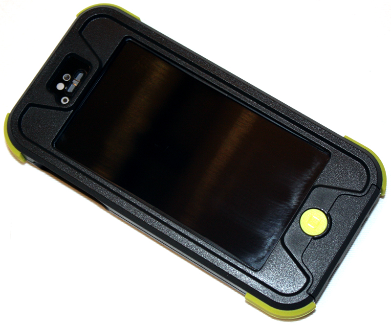 Dog & Bone Wetsuit waterproof case for the iPhone 5 review - The Gadgeteer