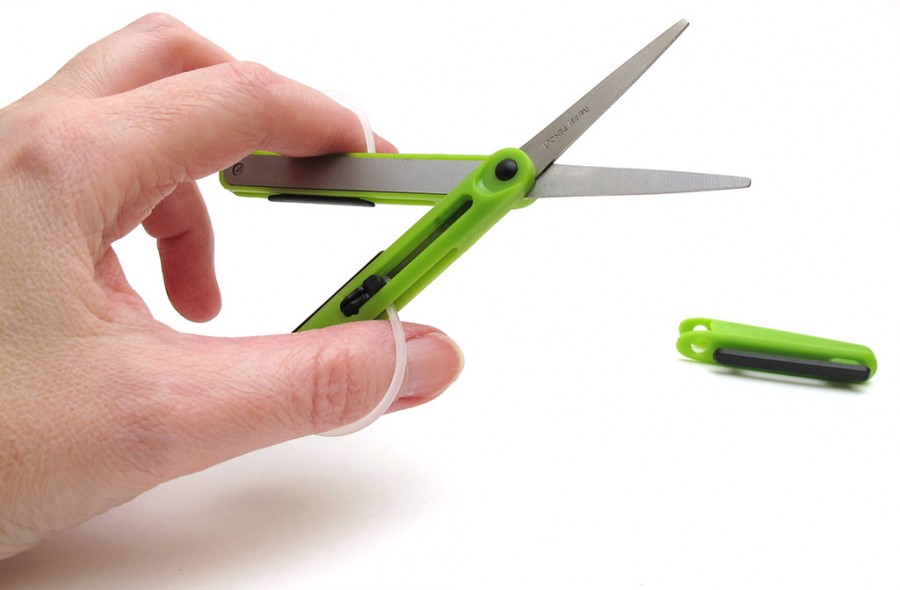 JetPens folding pen-style scissors review - The Gadgeteer