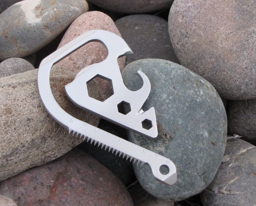 Parachute multi-tool review - The Gadgeteer