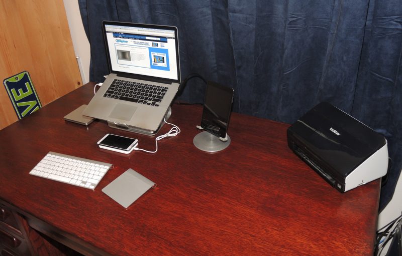 Gadgeteer: Show us your desk series – Dave - The Gadgeteer