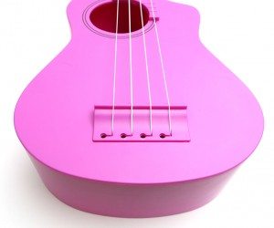 BugsGear Aqulele plastic ukulele review - The Gadgeteer