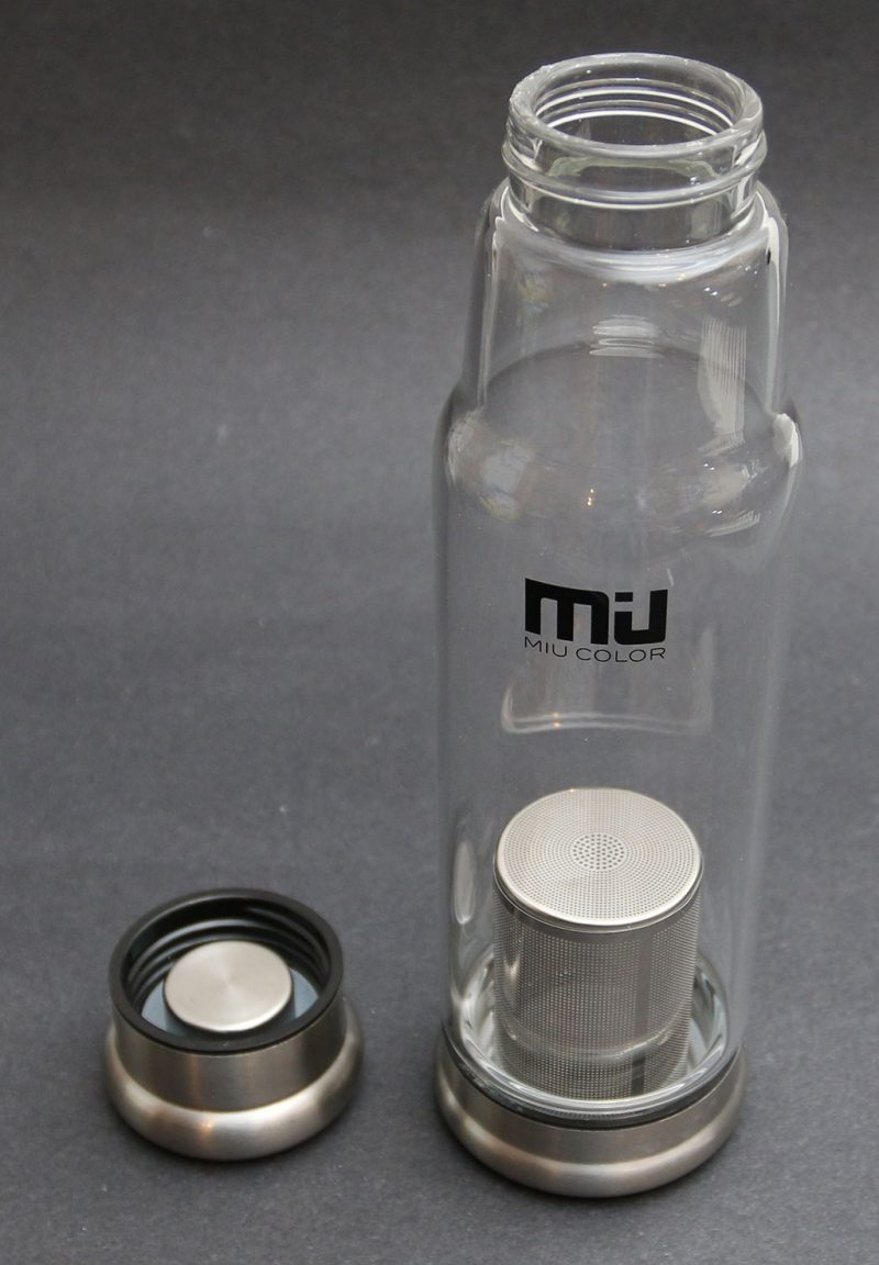 MIU COLOR glass water bottle with tea infuser review - The Gadgeteer