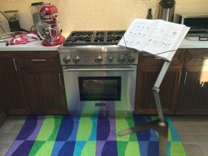 Mükava Tablet and Mobile Table review - The Gadgeteer