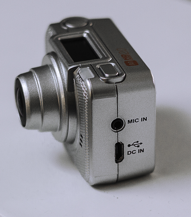 Monoprice MHD Sport 2.0 Wi-Fi Action Camera + LiveView RF Wrist Remote ...