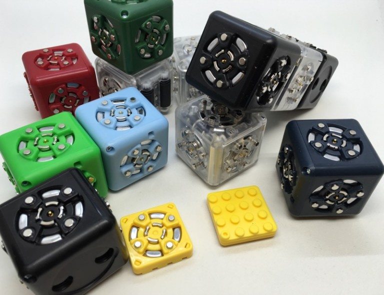 Modular Robotics Cubelets robot blocks review - The Gadgeteer