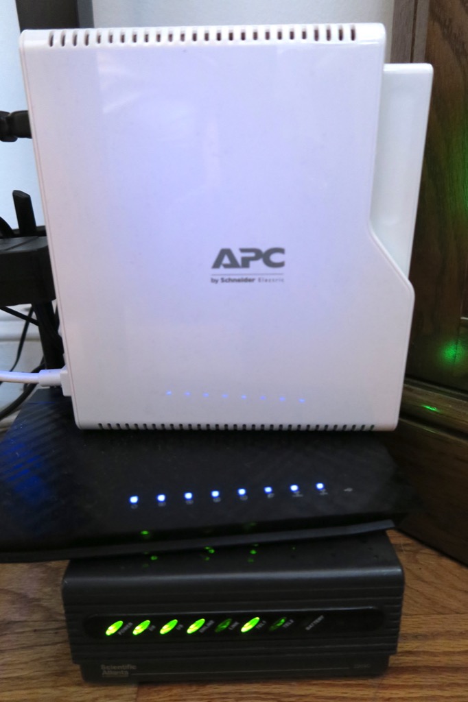 APC Back-UPS Connect BGE50ML and Mobile Power Pack Review - The Gadgeteer