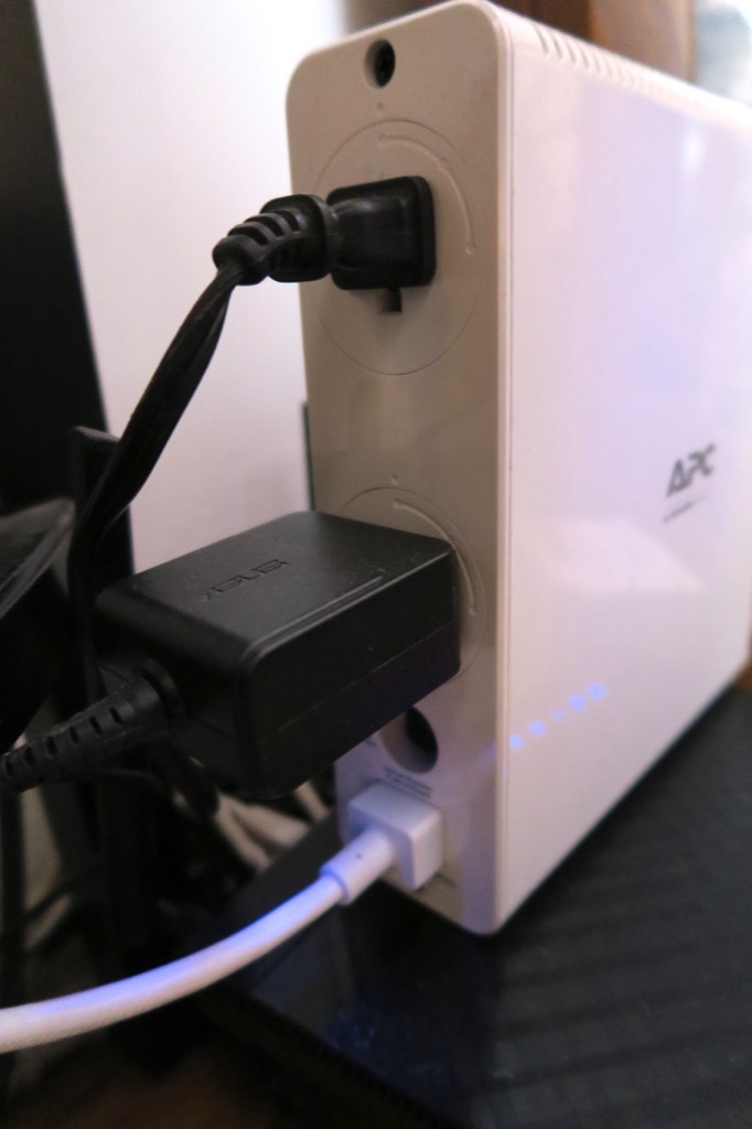 APC Back-UPS Connect BGE50ML and Mobile Power Pack Review - The Gadgeteer