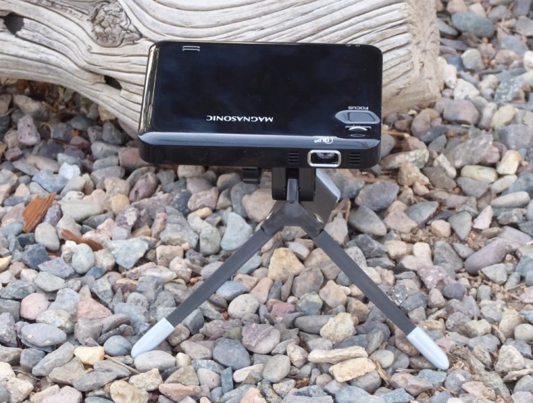Magnasonic LED Pocket Pico Video Projector (PP60) review - The Gadgeteer