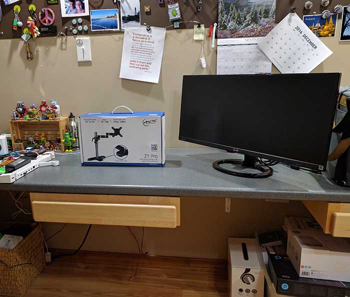 Arctic Z1 Pro monitor stand review - The Gadgeteer