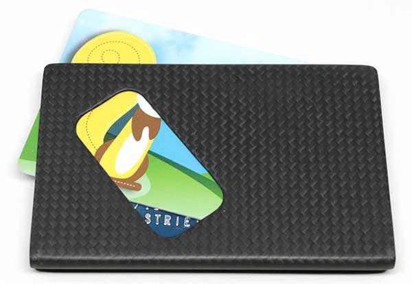 IDENTITY Card wallet review - The Gadgeteer