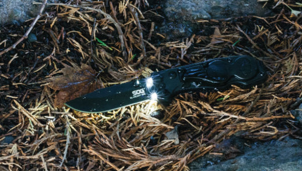 Deal: Save 15% off SOG knives including new BladeLights which have LEDs ...