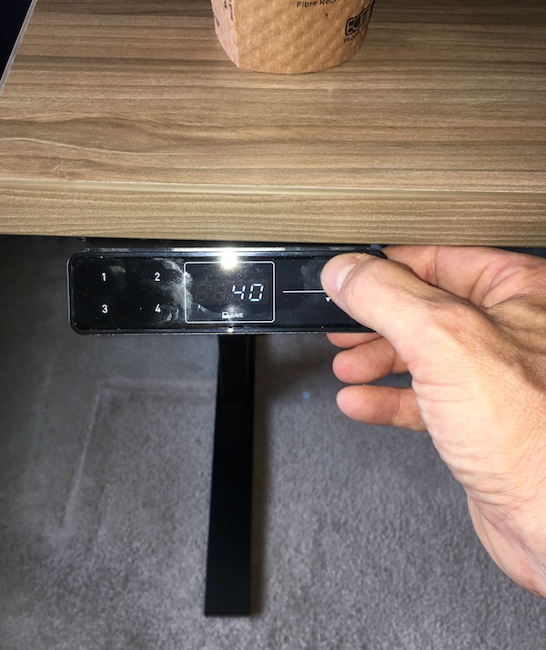 VertDesk V3 Electric standing desk review - The Gadgeteer