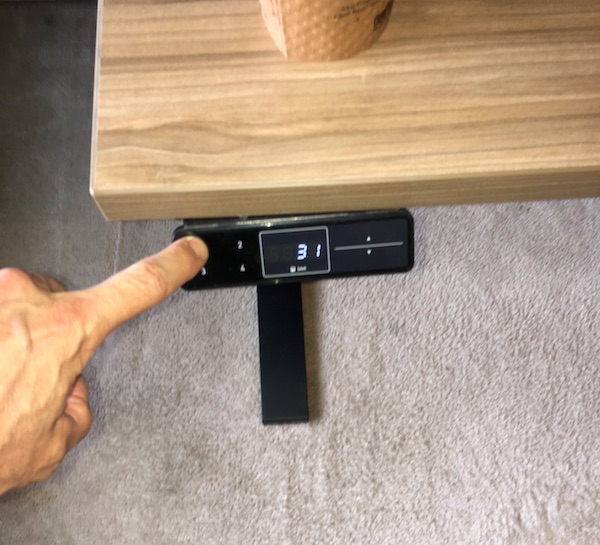 VertDesk V3 Electric standing desk review - The Gadgeteer