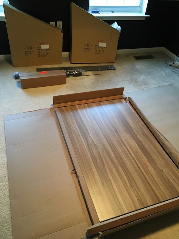 VertDesk V3 Electric standing desk review - The Gadgeteer