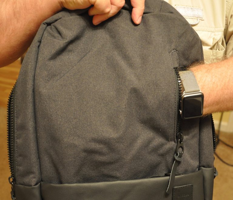 Incase Compass backpack review - The Gadgeteer