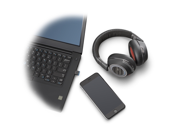 Plantronics Voyager 8200 UC Bluetooth headset with noise canceling ...