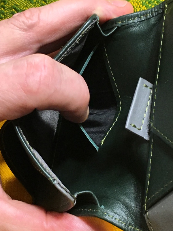 Aurochs Gravity Wallet review - The Gadgeteer