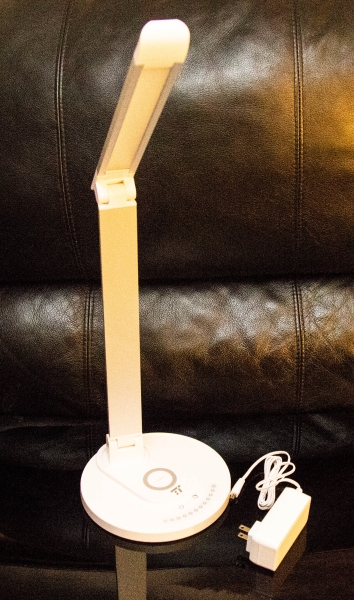 TaoTronics LED Desk Lamp with Fast Wireless Charger review - The Gadgeteer