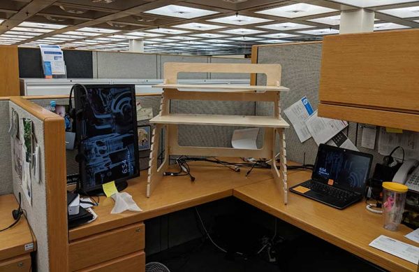 Well Desk Double Monitor standing desk review - The Gadgeteer