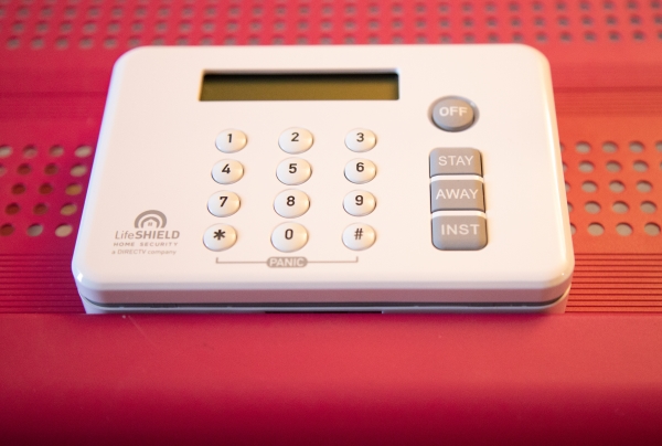 LifeShield DIY Home Security System review - The Gadgeteer