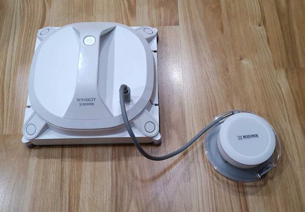 Ecovacs WINBOT X window cleaning robot review - The Gadgeteer
