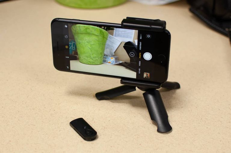 Adonit PhotoGrip Smartphone Camera Grip review - The Gadgeteer