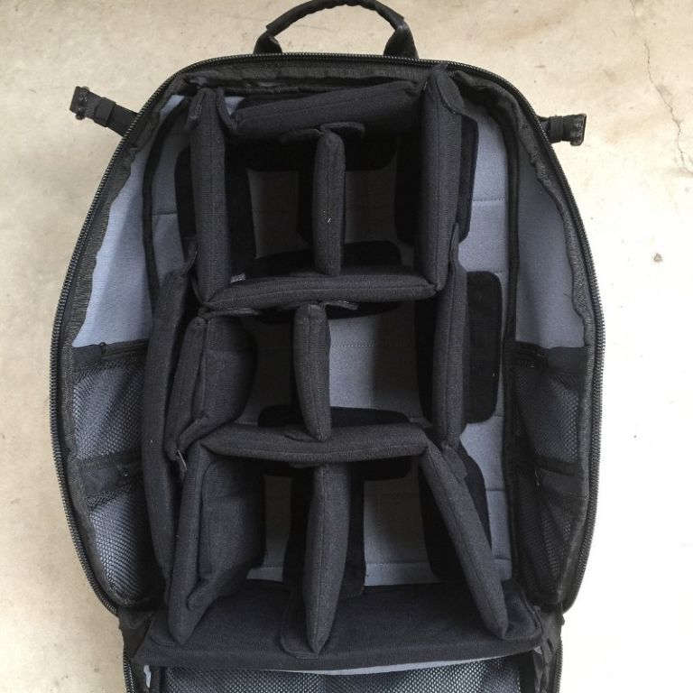 Hex Brand Ranger Clamshell DSLR Backpack review - The Gadgeteer