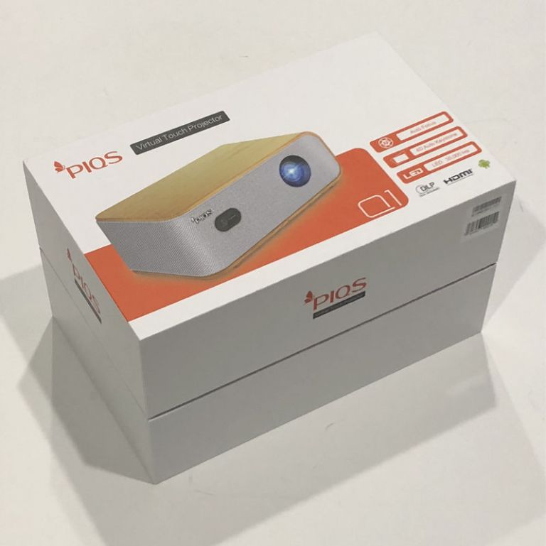 PIQS Q1 LCD projector review - The Gadgeteer