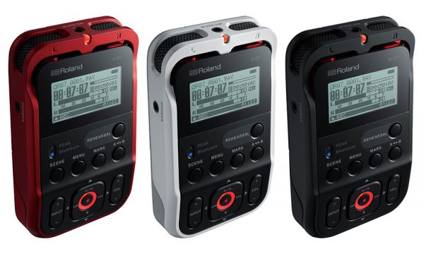Roland R-07 High Resolution Audio Recorder review - The Gadgeteer