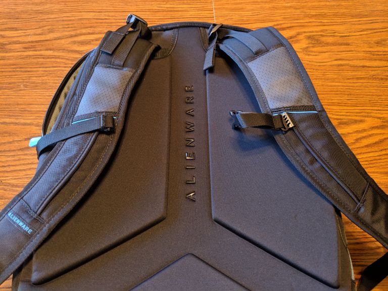 Mobile Edge Alienware Vindicator 2.0 Backpack and Neoprene Sleeve ...