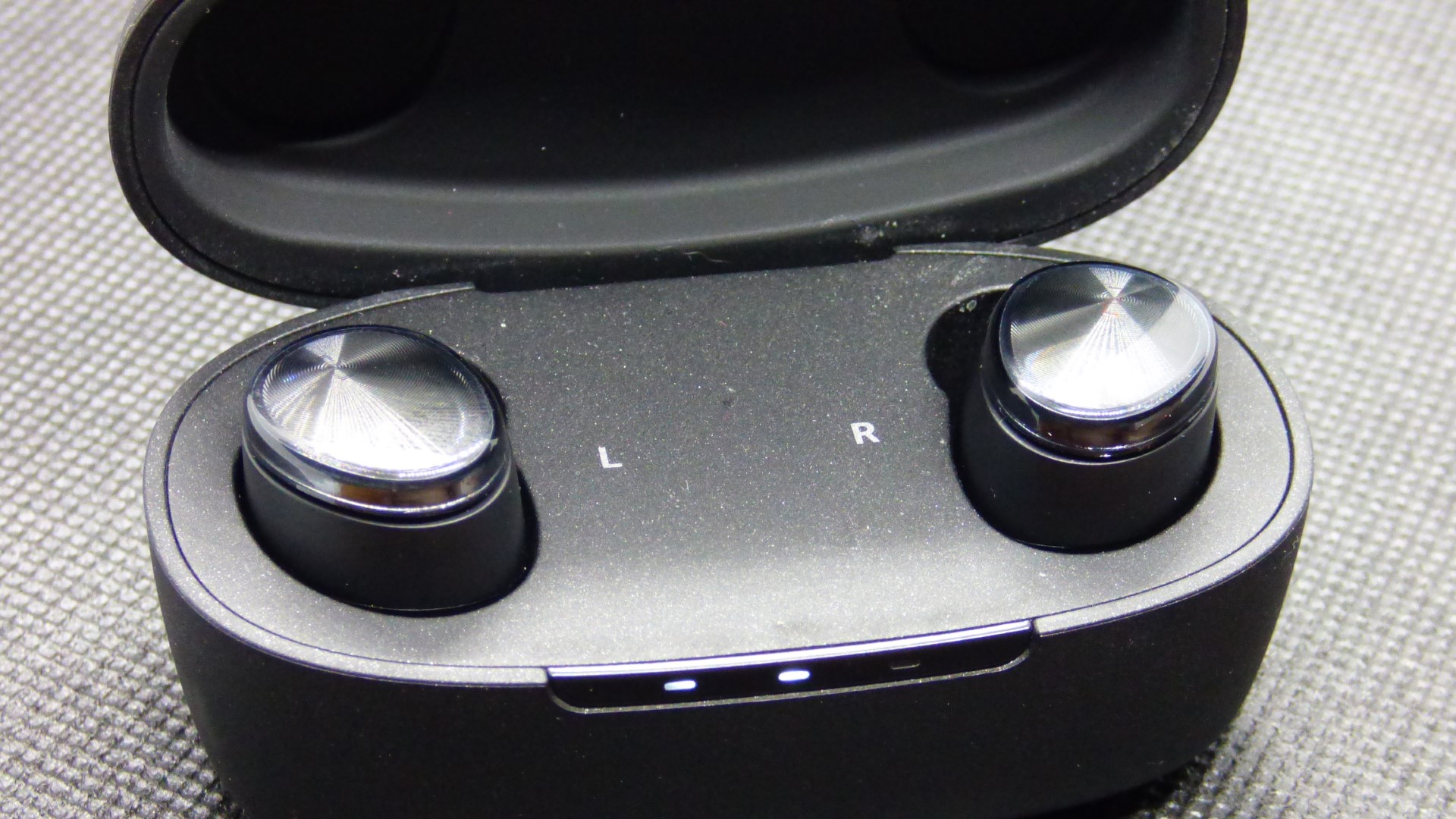 Optoma NuForce BE Free6 truly wireless Bluetooth earbuds review - The ...