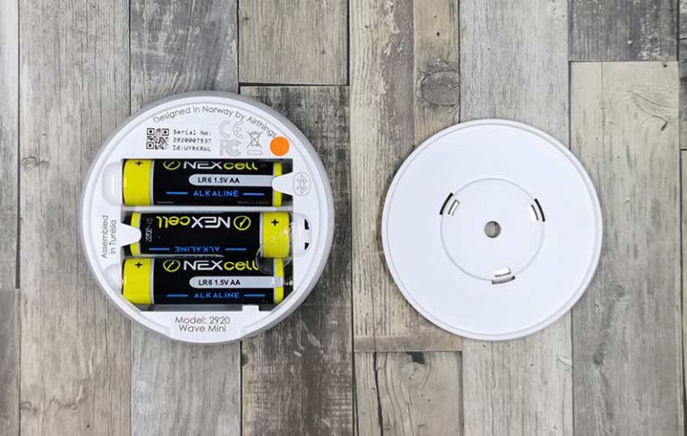 Airthings Wave Mini smart indoor air quality monitor review - The Gadgeteer