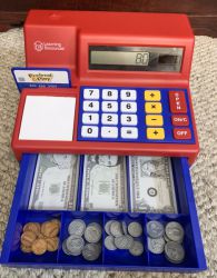 Learning Resources Pretend & Play Calculator Cash Register review - The ...