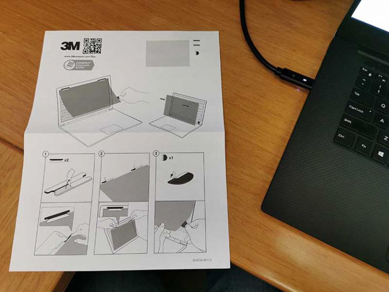 3M™ Gold Privacy Filter with 3M™ COMPLY™ Attachment System review - The ...