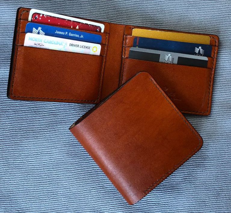 Godbolé Classic and Slim Bifold Wallets review - The Gadgeteer