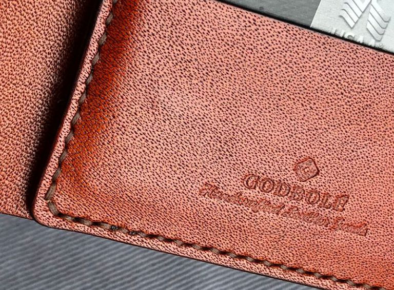 Godbolé Classic and Slim Bifold Wallets review - The Gadgeteer