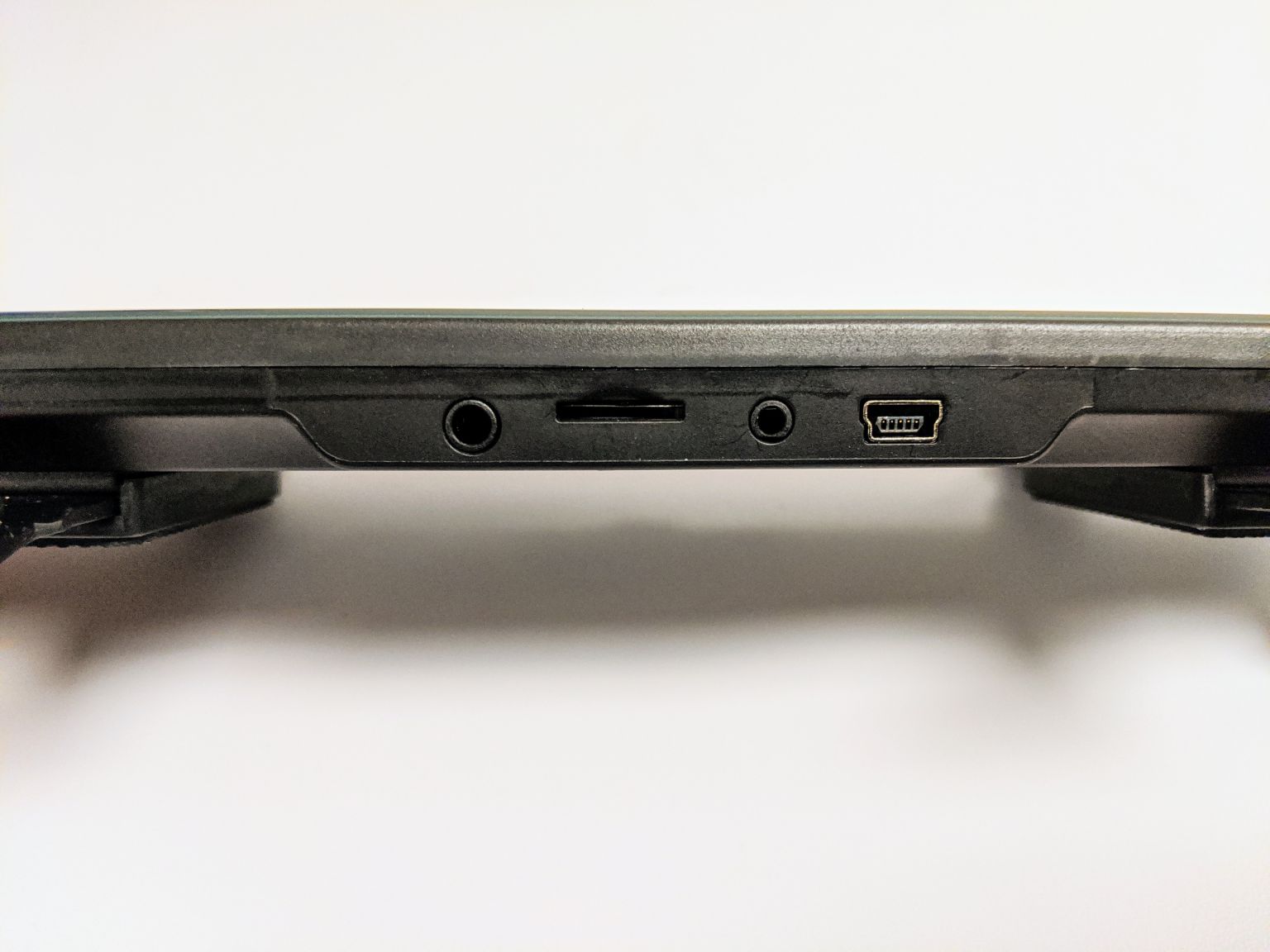 Acumen XR10 Digital Rearview Mirror review - The Gadgeteer