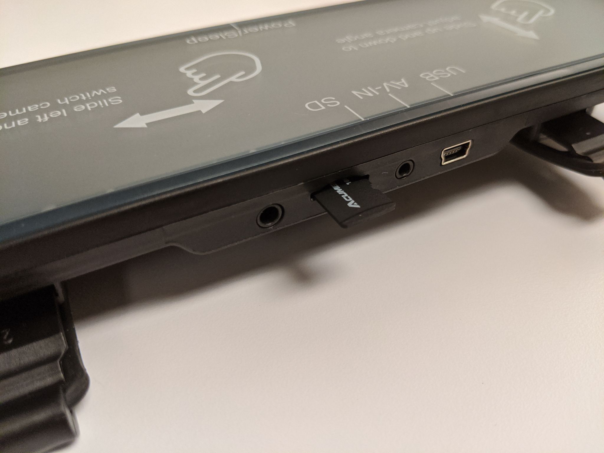 Acumen XR10 Digital Rearview Mirror review - The Gadgeteer