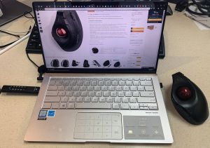 Kensington Pro Fit Ergo Vertical Wireless Trackball review - The Gadgeteer