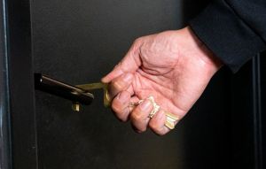 Keep your clean hands with Hygiene Hand - The Gadgeteer