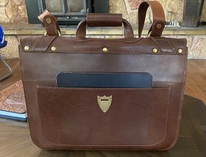 Colonel Littleton No. 41 Commander Briefcase review - The Gadgeteer